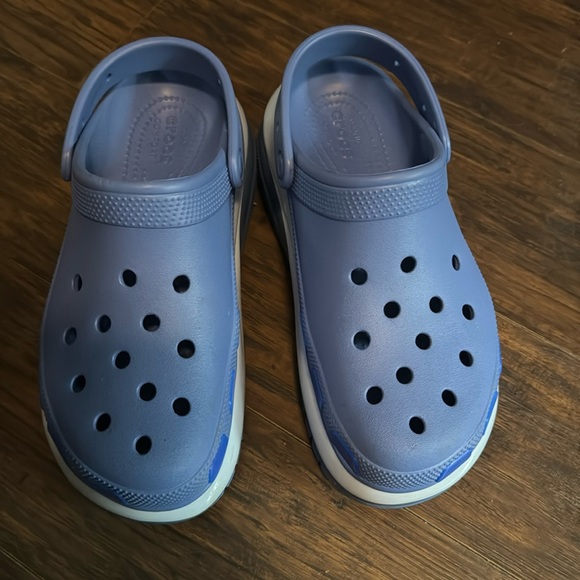CROCS | Shoes | Blue And White Clog Crocs With Blue Inserts | Poshmark